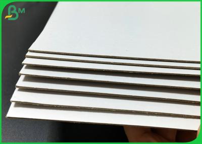 Cina A4 A3 riveste cartoni neri di rigidezza 2MM/bianchi riciclati spessi 3MM duro in vendita