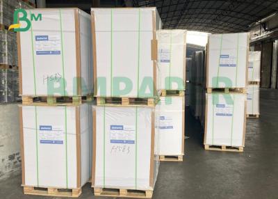 Chine côté en soie de 130gsm Couche le double a enduit 66 de papier X 96cm en feuilles à vendre