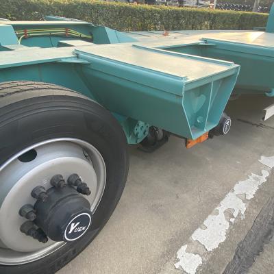 Cina 45 tonnellate semirimorchio a letto basso utilizzato per il camion rimorchio per il trasporto delle vostre attrezzature industriali in vendita