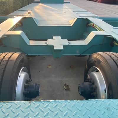 Cina 45 tonnellate semirimorchio a letto basso utilizzato per il camion rimorchio per il trasporto delle vostre attrezzature industriali in vendita