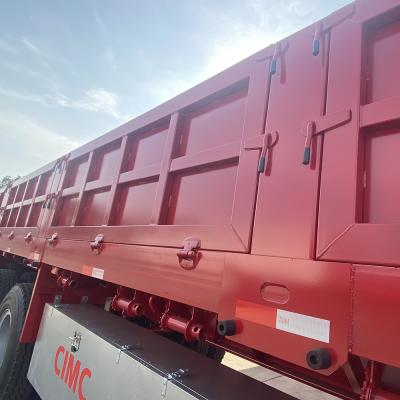 Cina 60T Max Payload 3 assi semirimorchio a pianta con porta laterale e recinzione di carico laterale in vendita