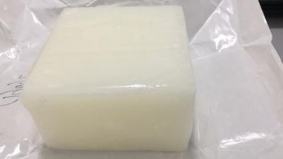 Cina I blocchetti solidi adesivi di gomma PSA del cuscino della colata calda del materasso incollano APAO inodoro in vendita