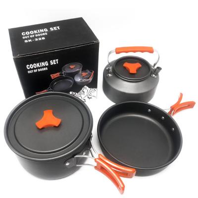 China Grey Green Handle Portable Style Non Stick Alumínio Picnic Cozinha Conjunto para Camping à venda