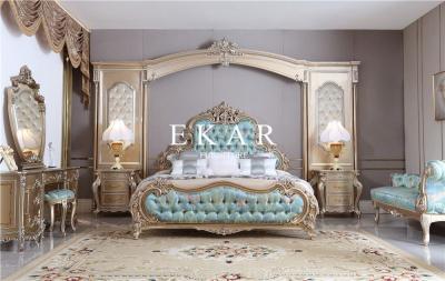 China Carved King Size Royal Luxury Design Wooden Bed for sale