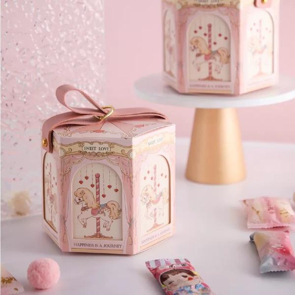 Quality Hexagonal Paper Favor Boxes Strap Handle For Wedding Party Candy for sale