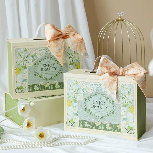 Quality Luxury Handle Gift Boxes With Ribbon And Floral Pattern For Retail Packaging for sale