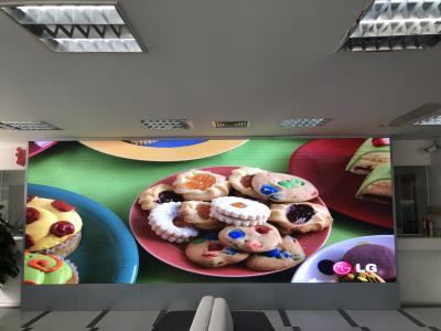 Cina Centro di comando dell'interno senza cuciture di pubblica sicurezza dell'esposizione di LED di colore pieno P1.86 in vendita