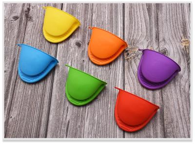 China A micro-ondas Mini Silicone Oven Gloves Mitts isolou grampos da mão à venda