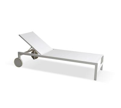 China all weather outdoor white pool sleeping sun fun lounge furniture for hotel outdoor lounge chair furniture with wheels for sale