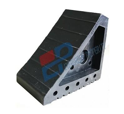 China Rubber Wheel Chock,rubber wheel stops, rubber wheel rampsfrom Qingdao Singreat in chinese(Evergreen Properity ) for sale