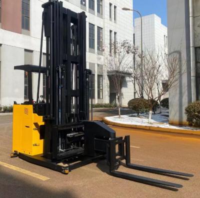 Cina 1.5 tonnellate canale stretto pallet stacker elettrico carrello elettrico stacker forchetta angolo di rotazione 180 gradi in vendita