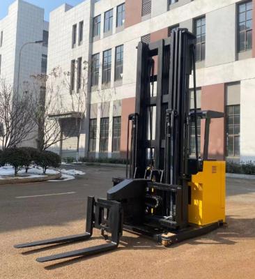 Cina 1.5 tonnellate canale stretto pallet stacker elettrico carrello elettrico stacker forchetta angolo di rotazione 180 gradi in vendita
