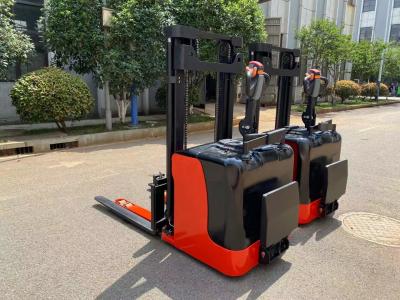 중국 1500 KG 전기 팔레트 스태커 전자 스티어링 페달 보호 팔 들어올림 높이 2500mm 판매용