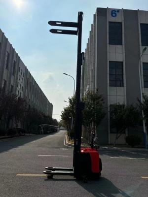 중국 1.5 톤 더블 리프트 스택러 트럭 24V210AH 배터리 용량 및 AC 전력으로 Younglift CE 판매용