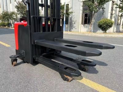 중국 포크 길이는 5500mm 전기 리프트 펠렛 트럭 24V210AH 배터리와 함께 더블 리프트 5.5m 판매용