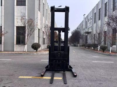 Cina Batteria al litio Camione elevatore elettrico a doppia portata di 1,5 tonnellate adatto per il deposito ad alta densità in vendita