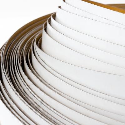 Cina Stylish Channel Letter Trim Cap Aluminum Trim Cap Perfetto Per Segni Esterni in vendita