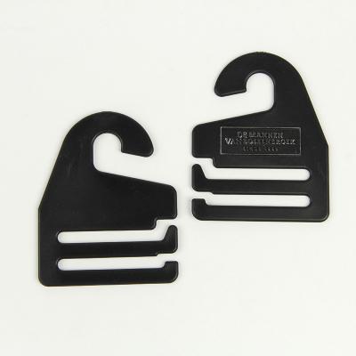 中国 カスタムロゴ 黒色 PP/PE プラスチック ネクタイハンガー タグ 6*9cm サイズ 販売のため