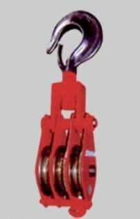 China Triple Wheels Hook Pulley for sale