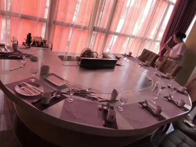 Cina Teppanyaki personalizza la superficie commerciale del piatto del ferro della griglia di Teppanyaki di rettangolo dell'attrezzatura GPL del buffet in vendita