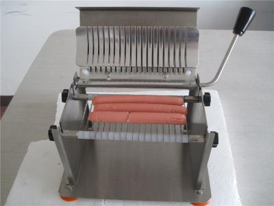 Cina Spessore manuale della fetta della taglierina 8mm della salsiccia del hot dog dell'affettatrice della salsiccia delle attrezzature di trasformazione dei prodotti alimentari dell'acciaio inossidabile in vendita