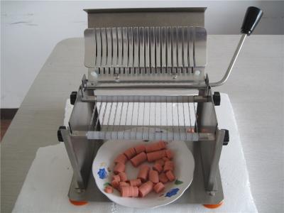 Cina Spessore manuale della fetta della taglierina 8mm della salsiccia del hot dog dell'affettatrice della salsiccia delle attrezzature di trasformazione dei prodotti alimentari dell'acciaio inossidabile in vendita