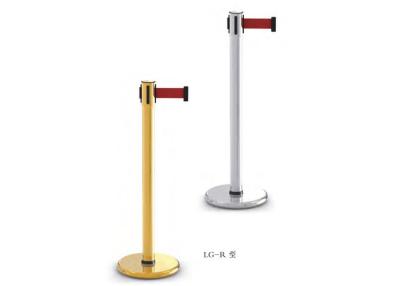 China Stainless Steel Railing Stand Silver/Golden Crowd Control Stanchion with Tabby Retractable Belt Rust-Resistant for sale