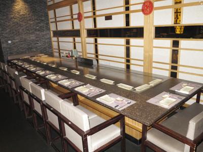 Cina Teppanyaki personalizza la superficie commerciale del piatto del ferro della griglia di Teppanyaki di rettangolo dell'attrezzatura GPL del buffet in vendita