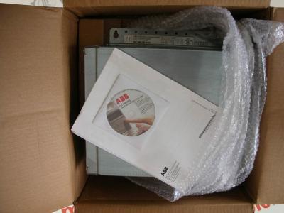 Cina Nave del relè DSQC dell'ingresso/uscita del modulo DSQC332 3HAB8101-2 ABB DSQC332 3HAB81012 Digital di ABB ad universalmente in vendita