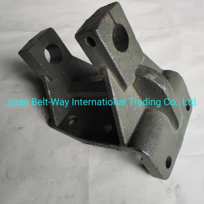 Sinotruk HOWO Truck Parts Front Spring Bracket Az9725520007
