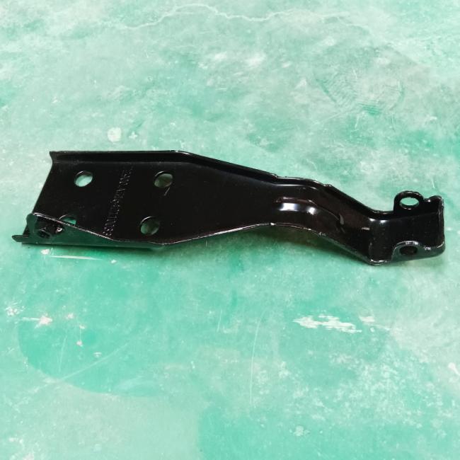 Sinotruk HOWO Truck Cabin Parts Right Door Hinge Az1642110033