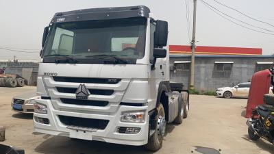 Cina Disegno pneumatico senza tubo Sinotruk HOWO 371 Camion capo trattore Camion scarico con sconto in vendita