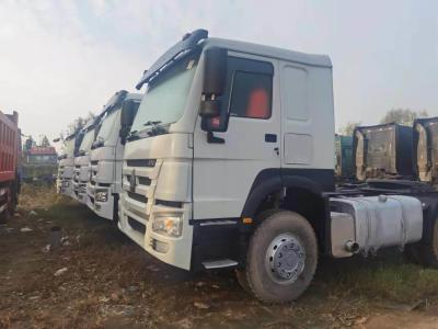 Cina Disegno pneumatico senza tubo Sinotruk HOWO 371 Camion capo trattore Camion scarico con sconto in vendita