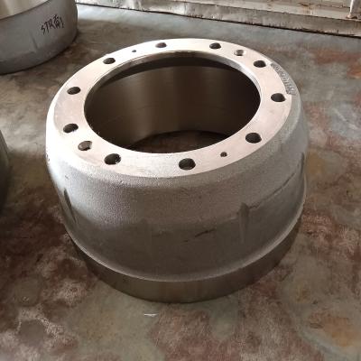 Cina Parti di sistema elettrico Sinotruk HOWO Camion Freno anteriore tamburo AZ9112440001 con ruota in vendita