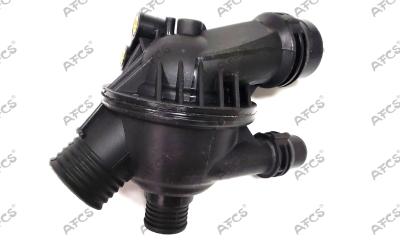 Cina Alloggio del termostato del liquido refrigerante di 11537552403 di BMW parti della sospensione per E70 E71 E81 E87 E90 E92 E93 in vendita