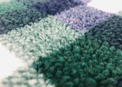 China Polyester 100% bequeme des Sherpa-Decken-materielles grünes Plaid-340GSM zu verkaufen