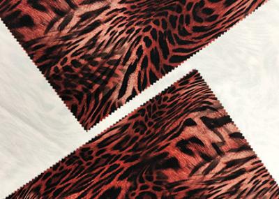 Cina Tessuto del velluto del poliestere di 260GSM Velboa per la larghezza del Dress Tiger Pattern 150cm di signore in vendita
