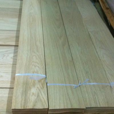 Cina Fabbricazione di finiture di quercia bianca liscia, finitura crown cut di 0,45 mm naturale per la decorazione. in vendita