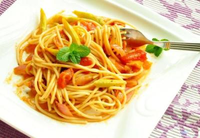 Cina Farina di frumento ISO9001 Spinaci alimentari Konjac Noodles Pasta di riso biologica in vendita