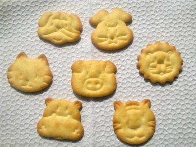 中国 Cadburys フロスト チョコレート アニマル クラッカー クッキー ライオン タイガー クロコダイル型 販売のため
