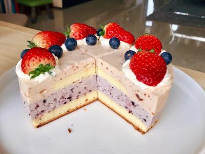Cina 120g Biscotti morbidi personalizzati Torta di mousse dolce alla fragola in vendita