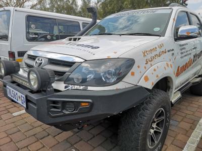 China Off-road bull bar Accessories Steel Front Bumpers heavy duty with winch bracket for Hilux Vigo for sale