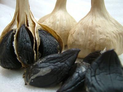 China Black garlic peeled for sale