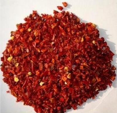 China DEHYDRATED RED BELL PEPPER A GRADE ,10X10MM, 5X5MM,  ALL KIND OF SIZE for sale