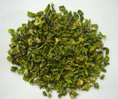 China DEHYDRATED GREEN BELL PEPPER A GRADE ,10X10MM, 5X5MM,  ALL KIND OF SIZE for sale