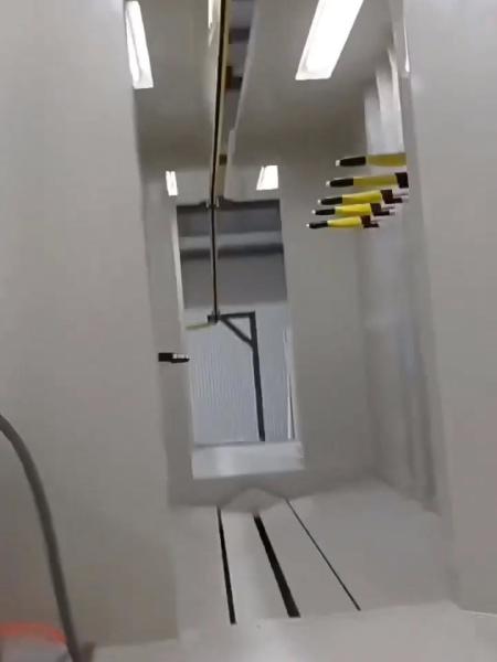 Quality Customizable Automated Powder Coating Equipment With 3D Spraying Function For Complex Shaped Products for sale