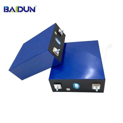 Cina Rv che carica la batteria al litio 12V 24V 48V del veicolo elettrico LiFePO4 in vendita