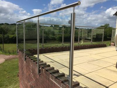 China Stainless Steel Post for Glass Railing/ Glass Balustrade for Exterior Using for sale