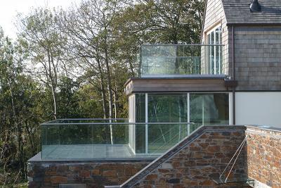 China Aluminum u base channel glass railing/ u base shoe glass balustrade for sale