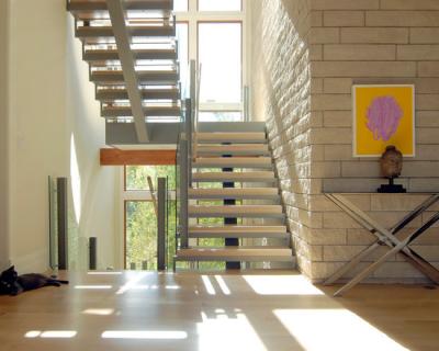 China Center stringer U-shape staircase straight staircase with wooden tread for sale